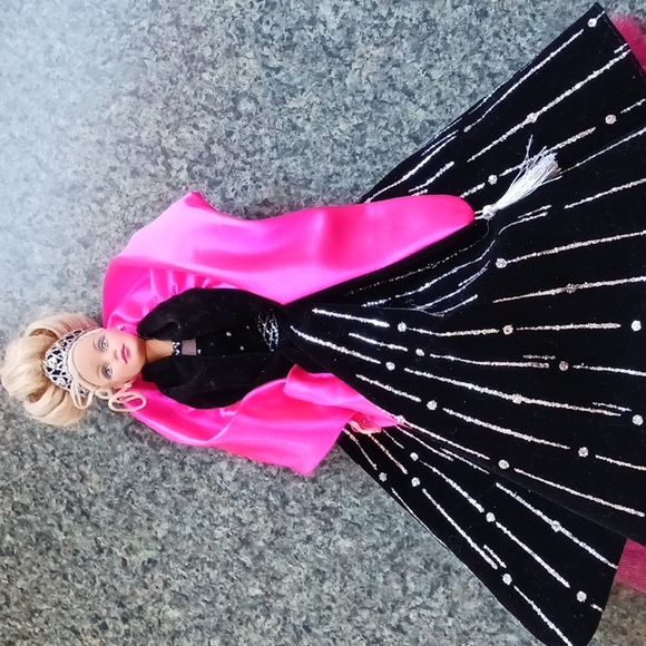 Mattel | Toys | 966 Barbie Pink And Black Swivel Waist | Poshmark